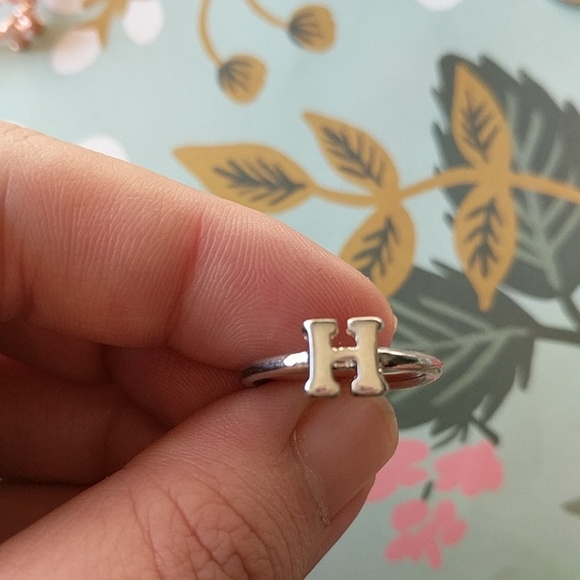 BaubleBar | Jewelry | Nwot Silver H Letter Ring Stackable Alphabet ...